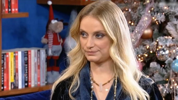 Λένα Δροσάκη: "Είχα αγωνία πώς θα το ανακοινώσω, έπεσε κάτω, ούρλιαζε ...