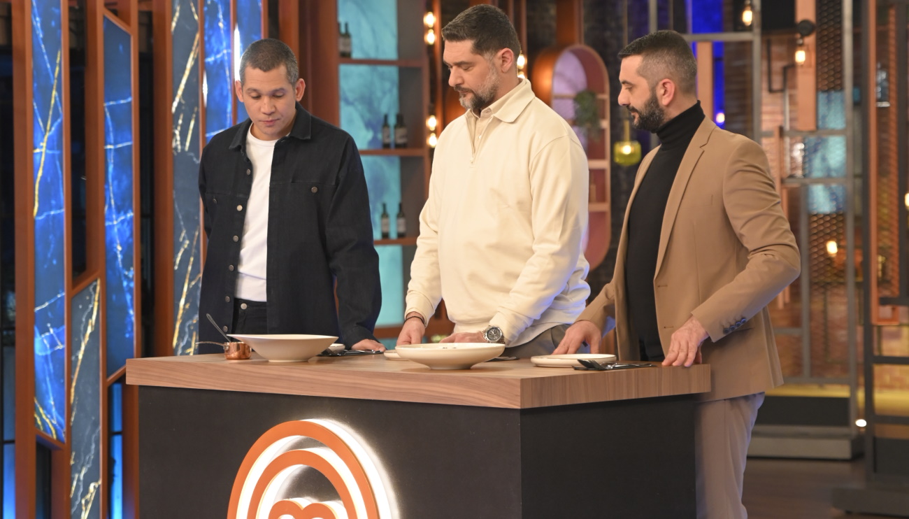 MasterChef: Ένα Mystery Box φέρνει 10 υποψήφιους προς αποχώρηση - Zappit