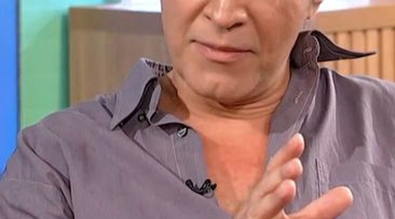 Αιμίλιος Χειλάκης: "Με πήρε τηλέφωνο η μαμά μου και μού είπε: πεθαίνω ...