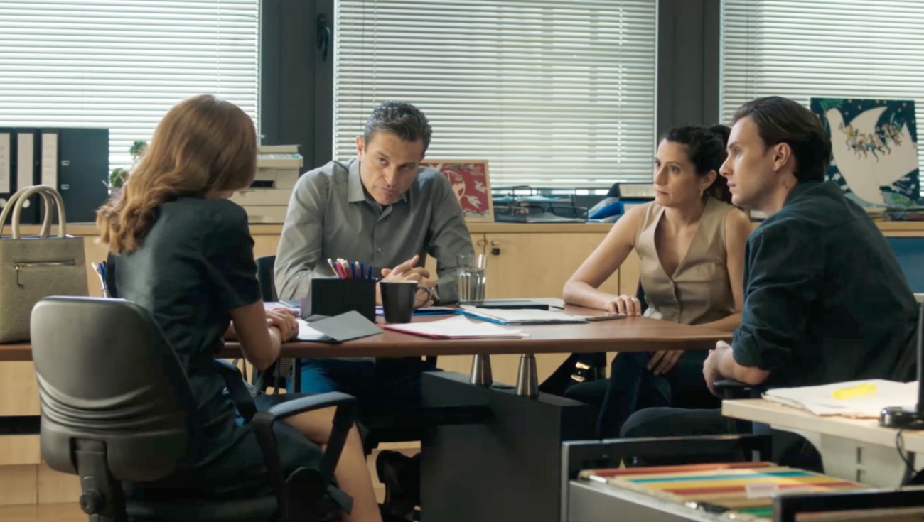 Έρημη χώρα: Το συγκλονιστικό φινάλε της σειράς "γράφεται" στο Ertflix - Zappit