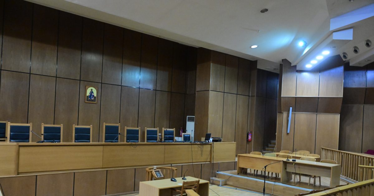 Πασίγνωστος παρουσιαστής καταδικάστηκε για revenge porn: Το «ροζ ...