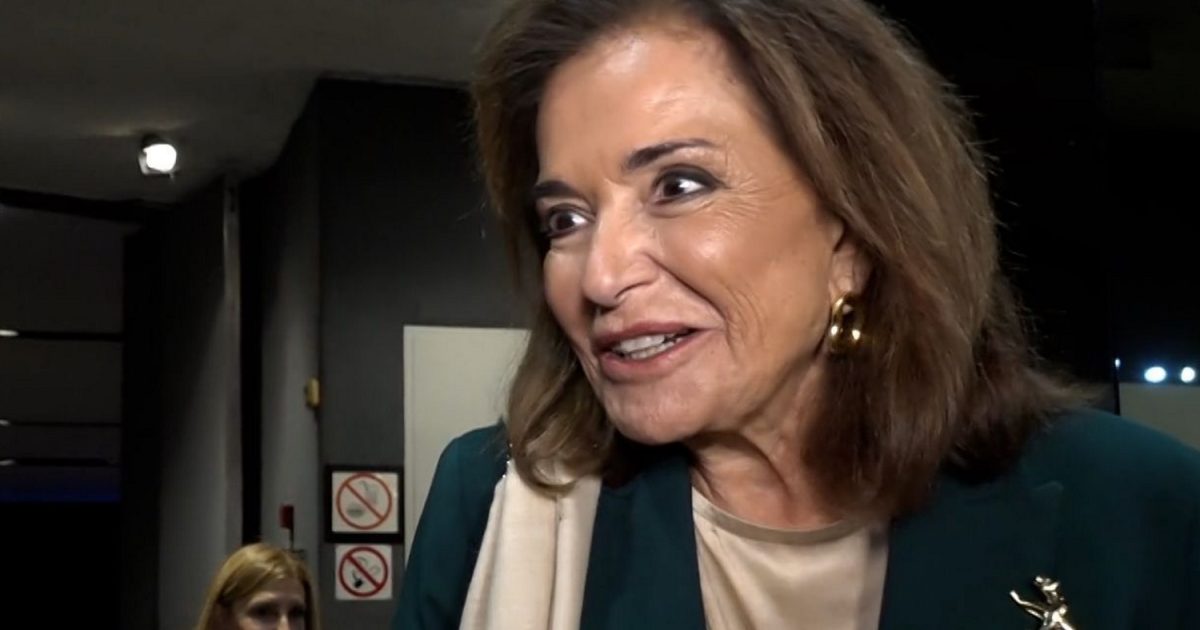 Ντόρα Μπακογιάννη για Σία Κοσιώνη: «Δεν ήξερα ότι η νύφη μου έχει ...