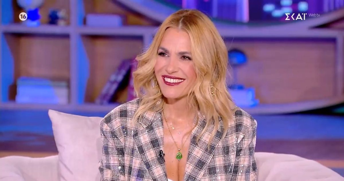 Τζένη Μπότση: «Στις ερωτικές σκηνές με τον Στράτο Τζώρτζογλου ξεχνούσα ...